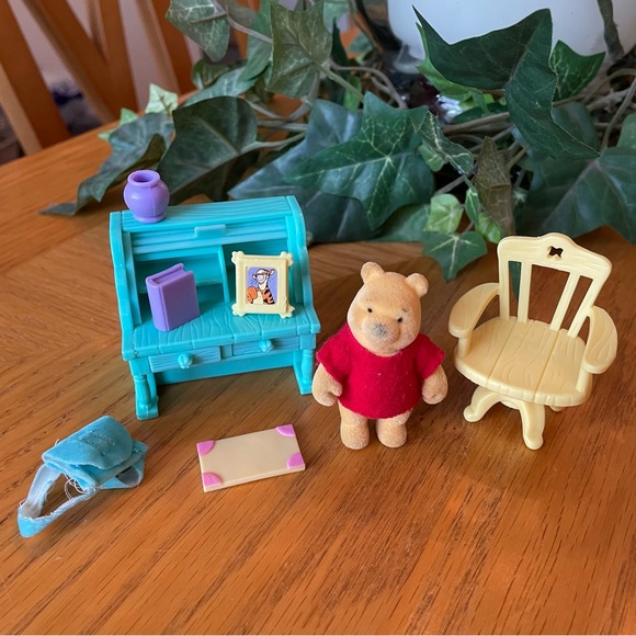 Disney | Other | Vintage Winnie The Poohs Friendly Places Poohs Study ...